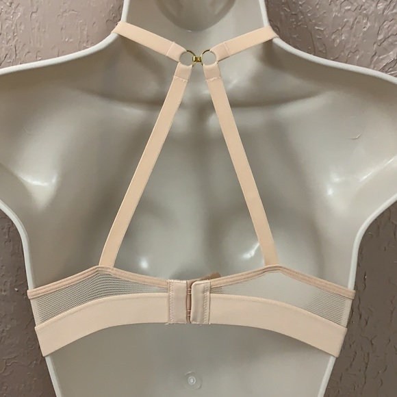 Lively | Intimates & Sleepwear | Nwt Lively All Day Deep V No Wire Bra ...